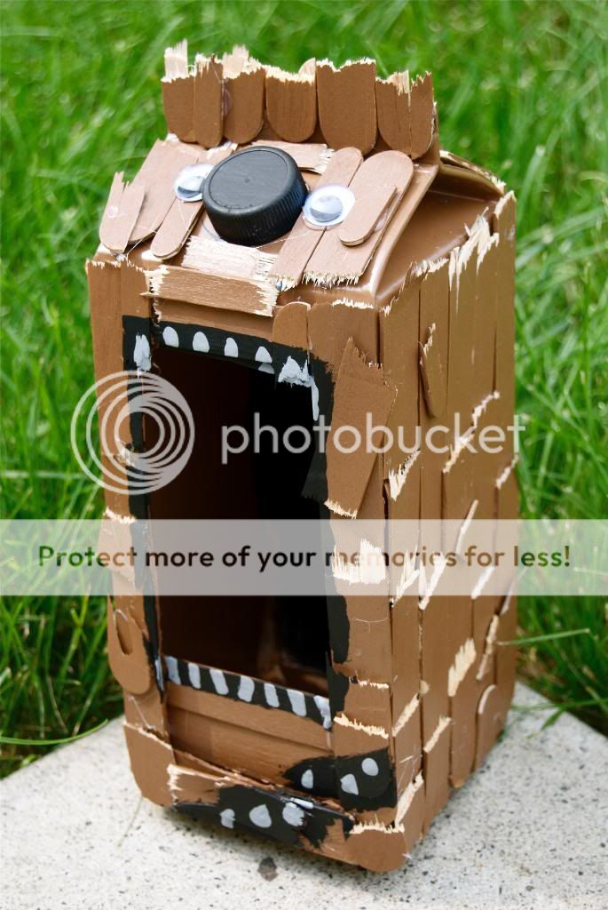 Zoë's Star Wars Craft Project - STAR WARS CRAFT #2: Wookiee Bird House ...