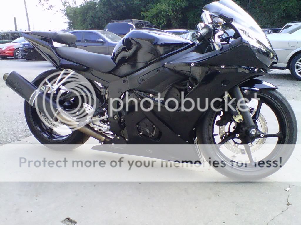 2004 YAMAHA R6 ALL BLACK, LOWERED | Psychobike